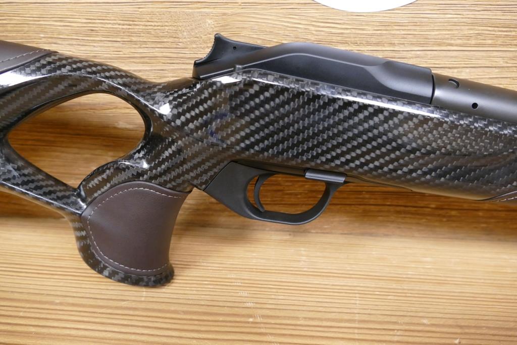 Blaser R8 Carbon Success Leder cocoa LINKS .300 Win Mag kanneliert 15x1 ...